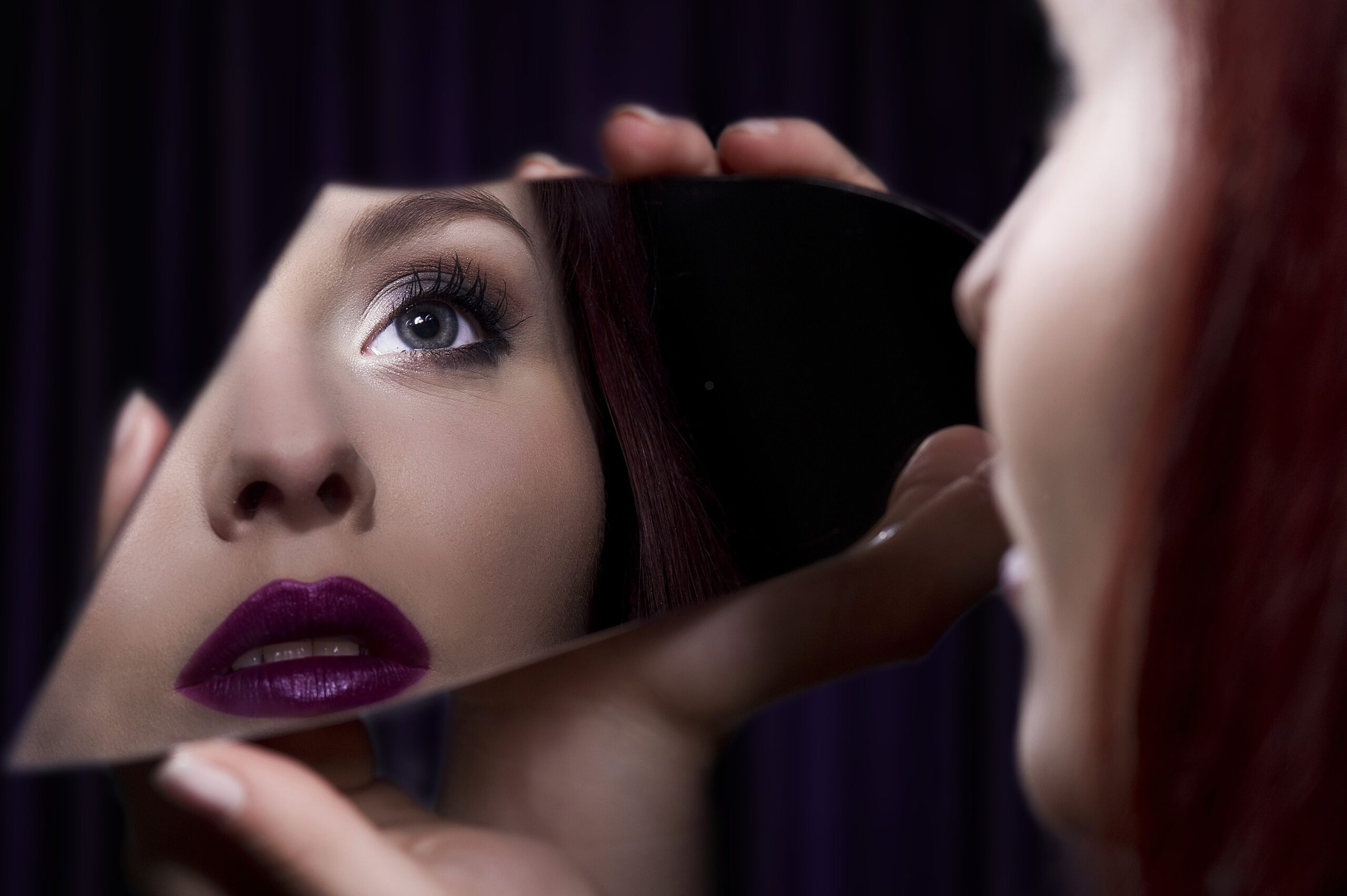 6 Cosmetic Treatments and 11 Causes of Asymmetrical Eyes 6 Cosmetic Treatments and 11 Causes of Asymmetrical Eyes